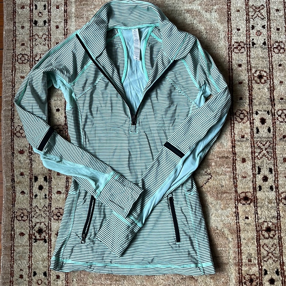 Lululemon Size 4 Seafoam Green And Black Striped Half… - Gem
